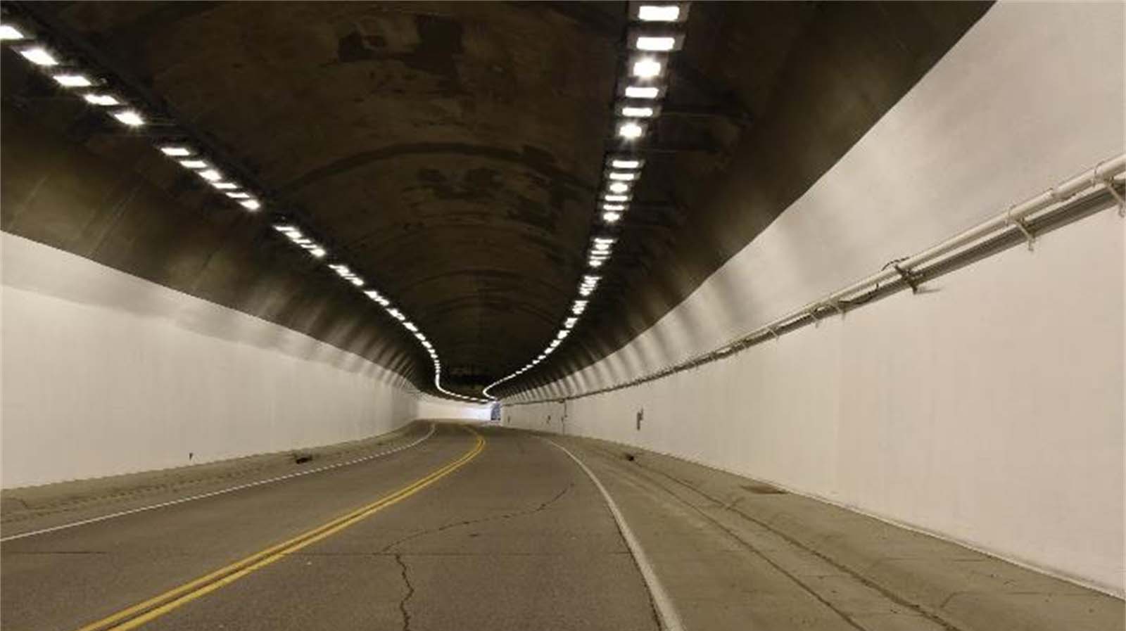 How can you achieve safe and efficient tunnel lighting effortlessly？